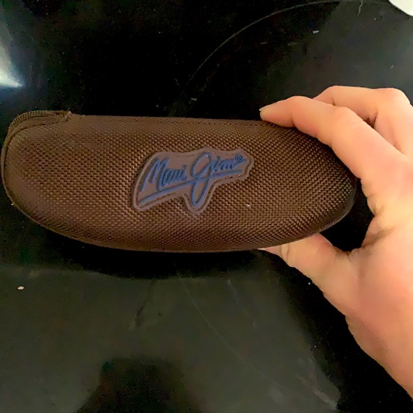 Maui Jim | Accessories | Maui Jim Sunglass Case | Poshmark